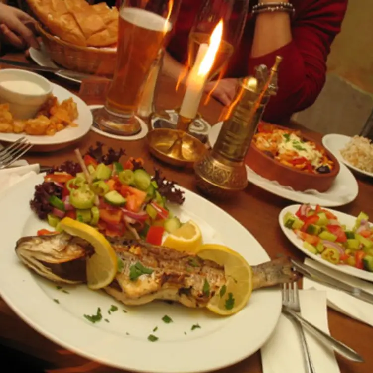 Restaurante Defne Restaurant - Berlin, BE | OpenTable