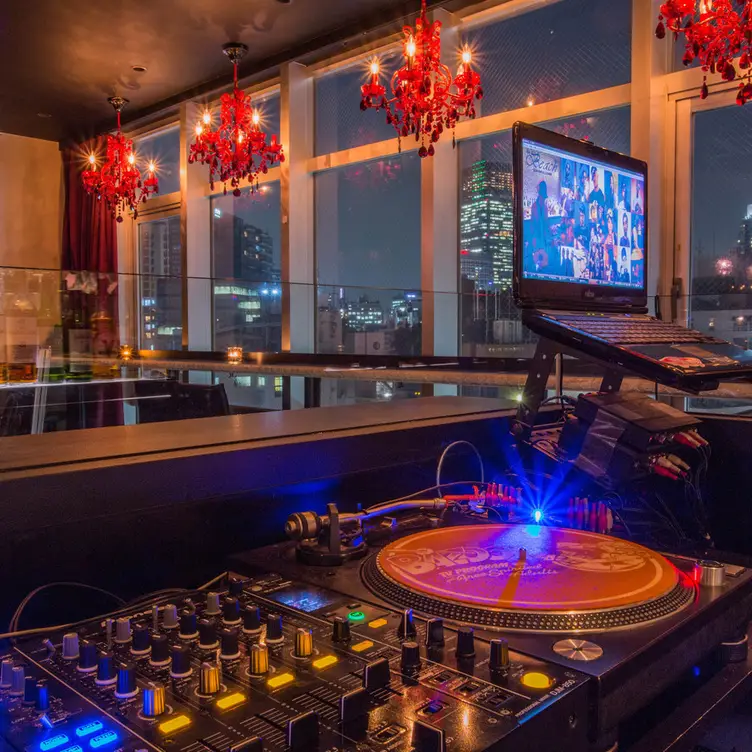 Soul Bar The Beach Lounge Restaurant - Minato-ku, Tokyo | OpenTable