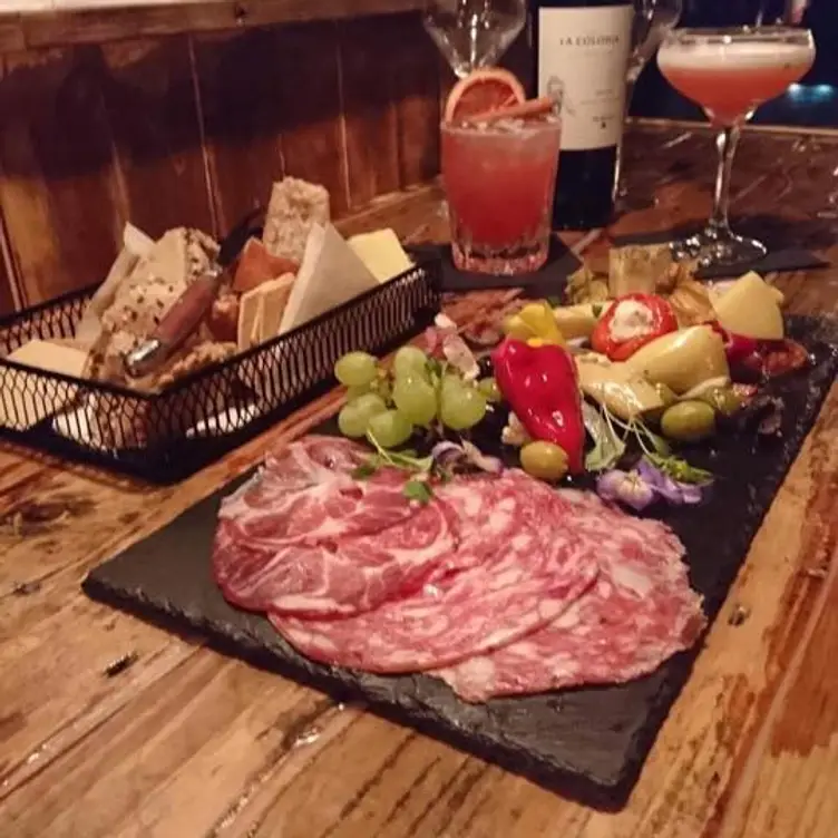 Restaurante Lost Property Bar and Restaurant - Yarm, , North Yorkshire ...