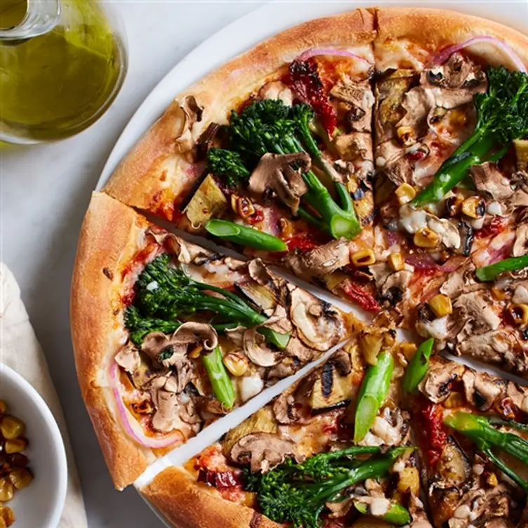 California Pizza Kitchen - Chicago - Ohio Street - PRIORITY SEATING ...
