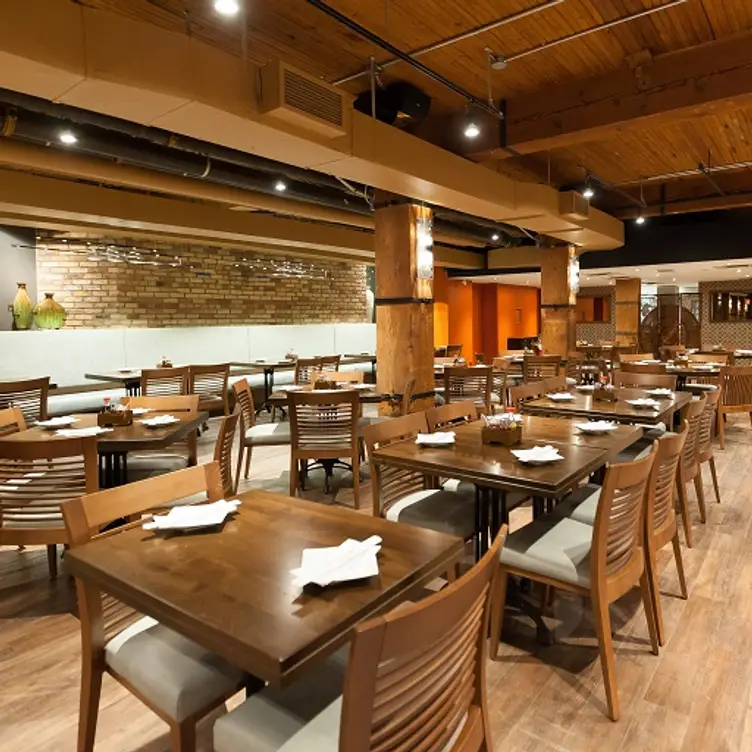 Lee Chen Asian Bistro- King West Restaurant - Toronto, ON | OpenTable