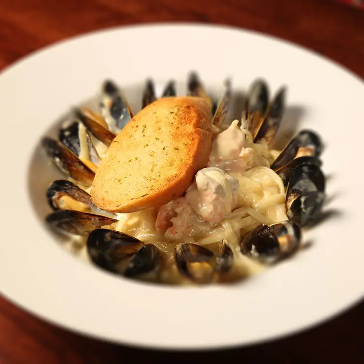 Restaurante Ownies Bar & Bistro - Carrickfergus, , Antrim | OpenTable
