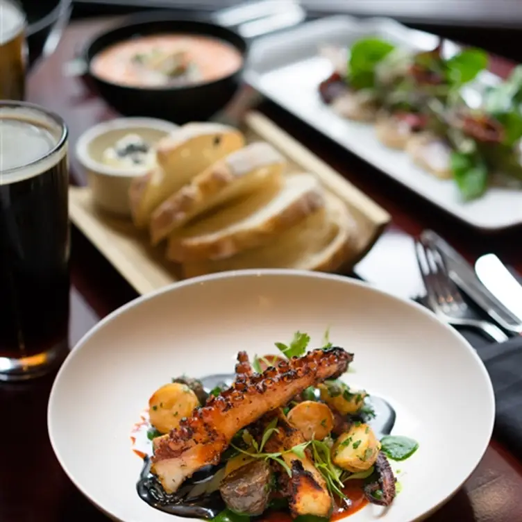 Shuckers Restaurant - Seattle, WA | OpenTable