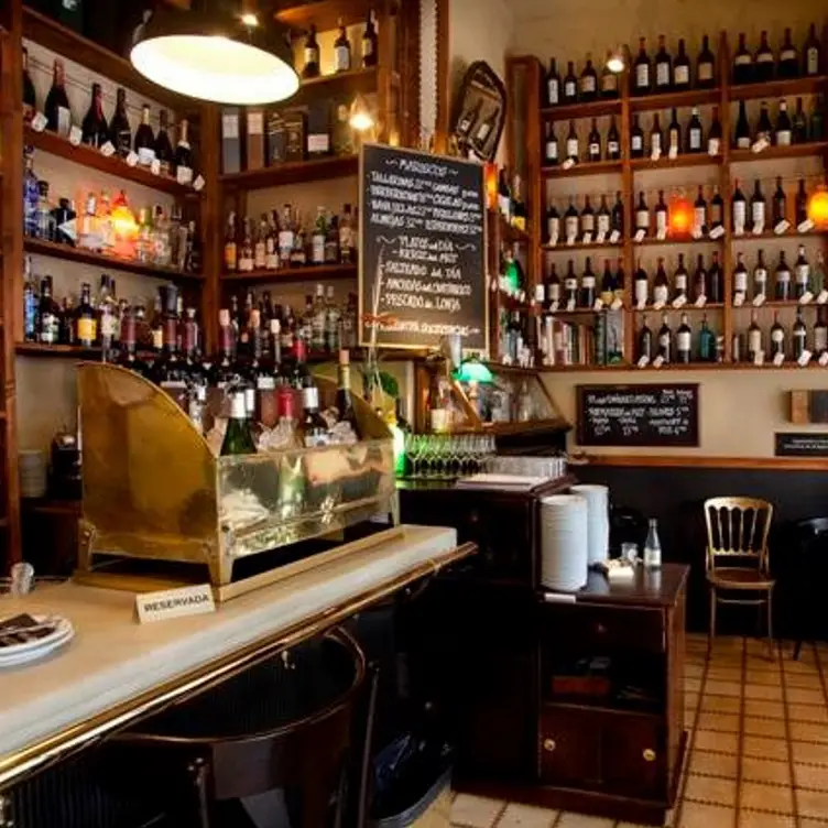 Bar Mut - Updated 2024, Mediterranean Restaurant in Barcelona, Barcelona