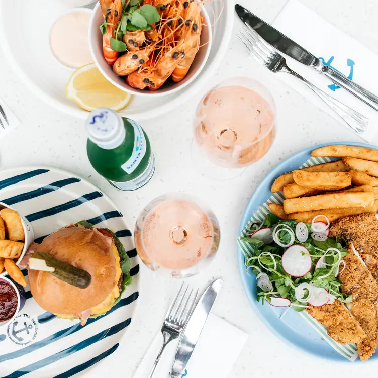 Patonga Beach Hotel - Permanently Closed Restaurant - Patonga Beach, AU ...