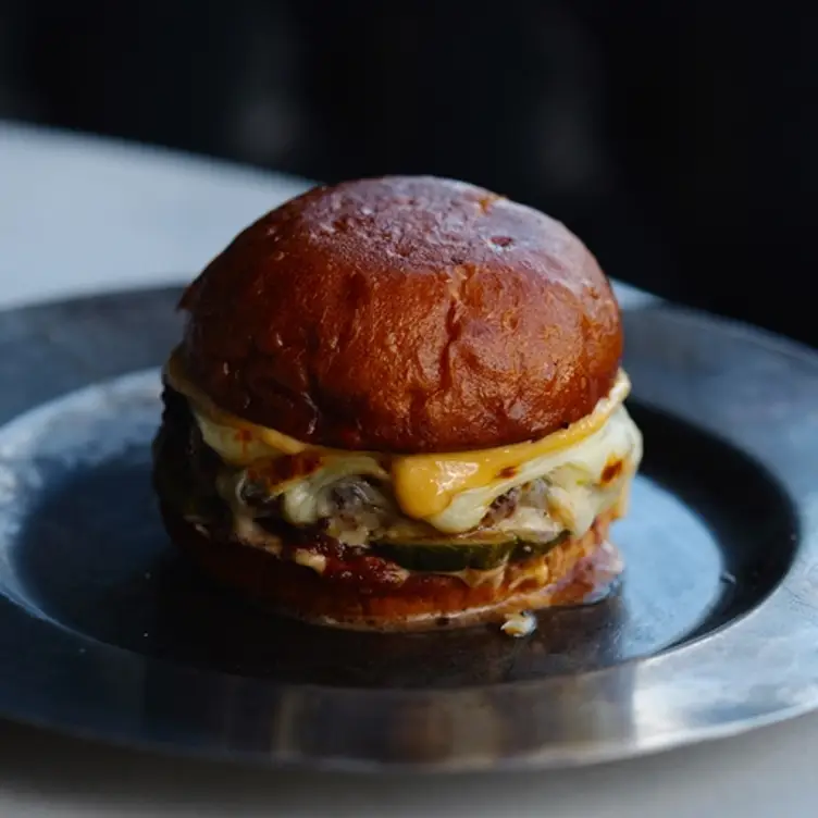 Henry's - Graduate Berkeley - Top Rated Restaurant in Berkeley, CA ...