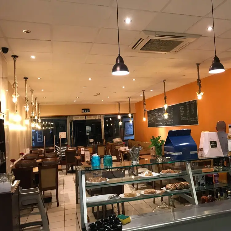 Cafe pizzeria store