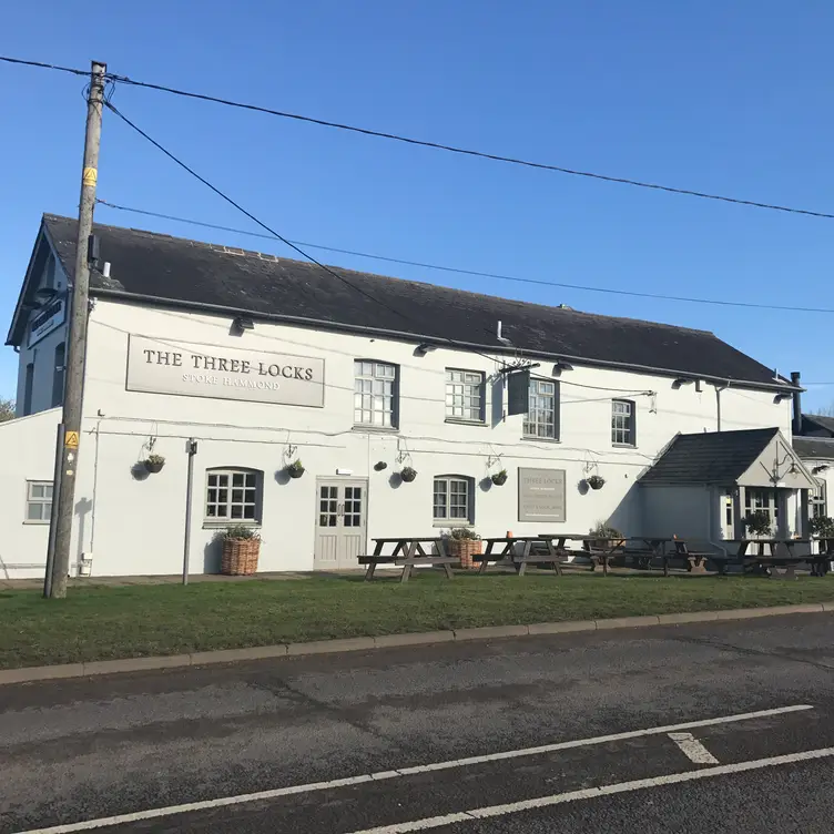 The Three Locks Pub - Updated 2025, Gastro Pub in Stoke Hammond ...