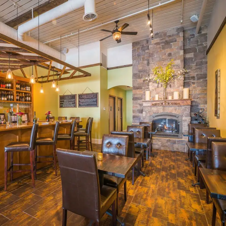 We Olive & Wine Bar - Reno - Mis à jour en 2025, Restaurant Tapas à ...