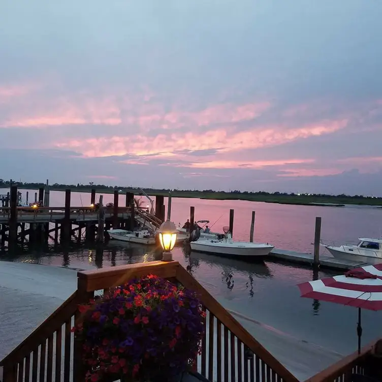 Fisherman's Catch - Updated 2025, Seafood Restaurant in Point Lookout, NY