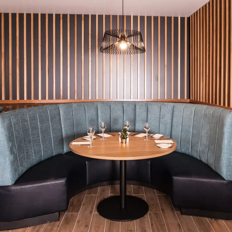 The Bay Tree Restaurant - Updated 2024, Europeo Moderno Restaurant in ...