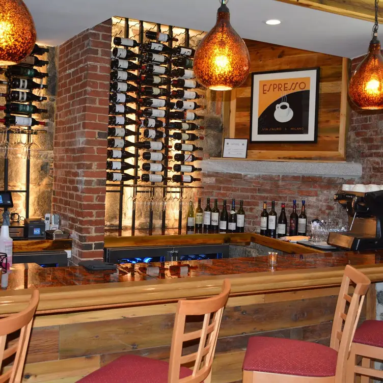 Vino e Vivo - Updated 2025, Wine Bar in Exeter, NH