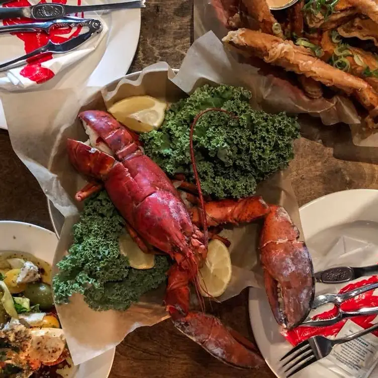 The Elmdale Oyster House & Tavern - Updated 2024, Seafood Restaurant in ...