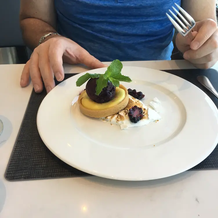 360 The Restaurant at the CN Tower - Updated 2024, Continental ...