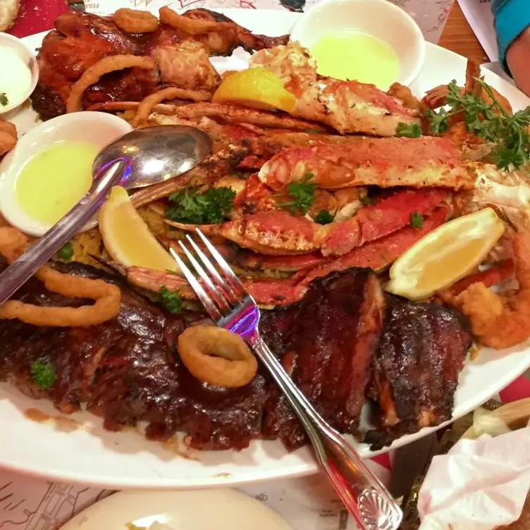 Sammy's Fish Box Restaurant - Bronx, , NY | OpenTable