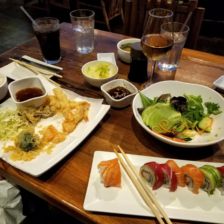 Cho Oishi - Updated 2024, Japanese Restaurant in Hollywood, CA