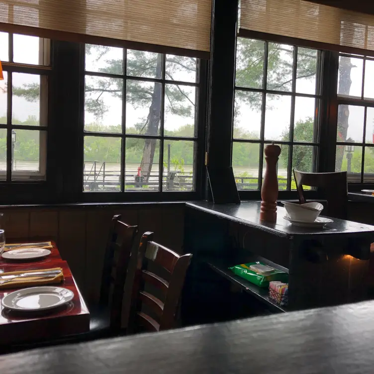 Yardley Inn Restaurant and Bar - Top Rated Restaurant in Yardley, PA ...