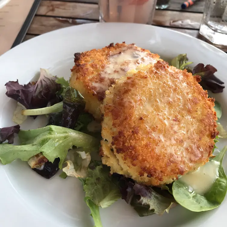 Bud & Alley's Waterfront Restaurant & Bar Restaurant - Santa Rosa Beach ...