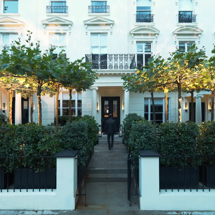 Afternoon Tea at Cafe Forty One Restaurant - London, London | OpenTable