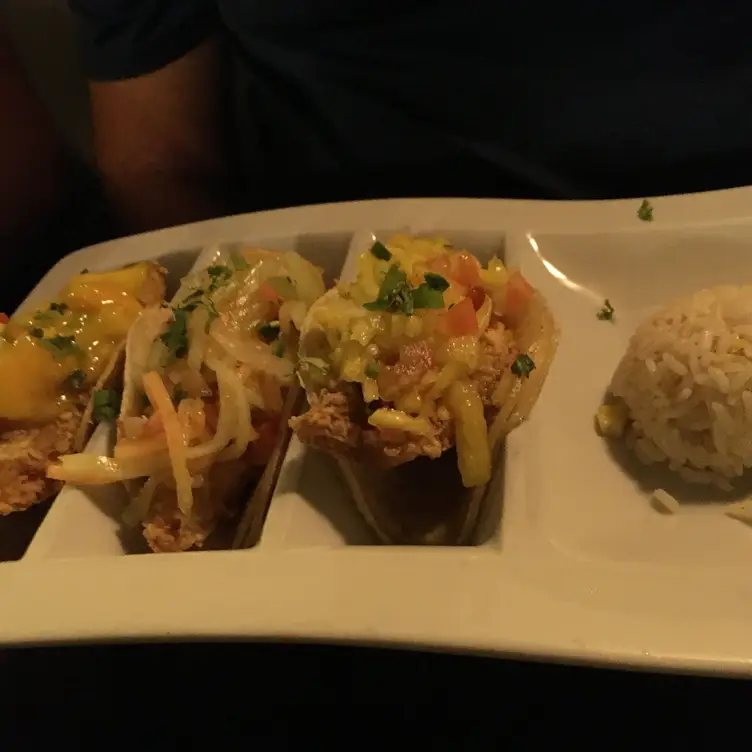 New Rebozo Oak Park Restaurant - Oak Park, IL | OpenTable