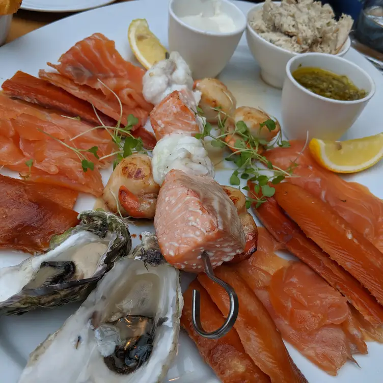 A Room in Leith Seafood and Game Bistro Bar Restaurant - Edinburgh ...