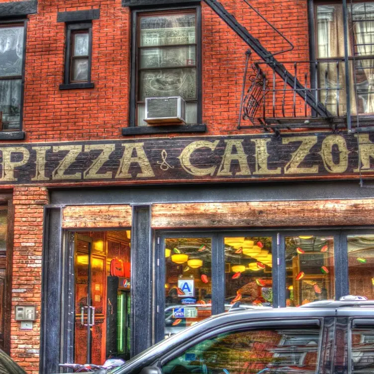 The House of Pizza & Calzone - Updated 2024, Italian Restaurant in ...