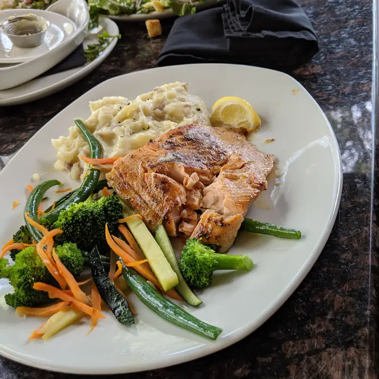 Mitchell's Fish Market - Waterfront - Pittsburgh Restaurant - Homestead ...