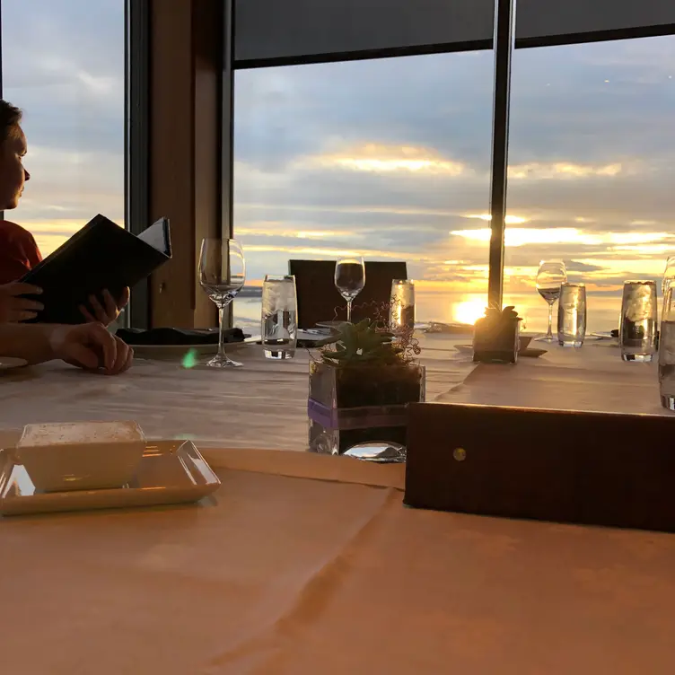Crow's Nest - Hotel Captain Cook Restaurant - Anchorage, , AK | OpenTable