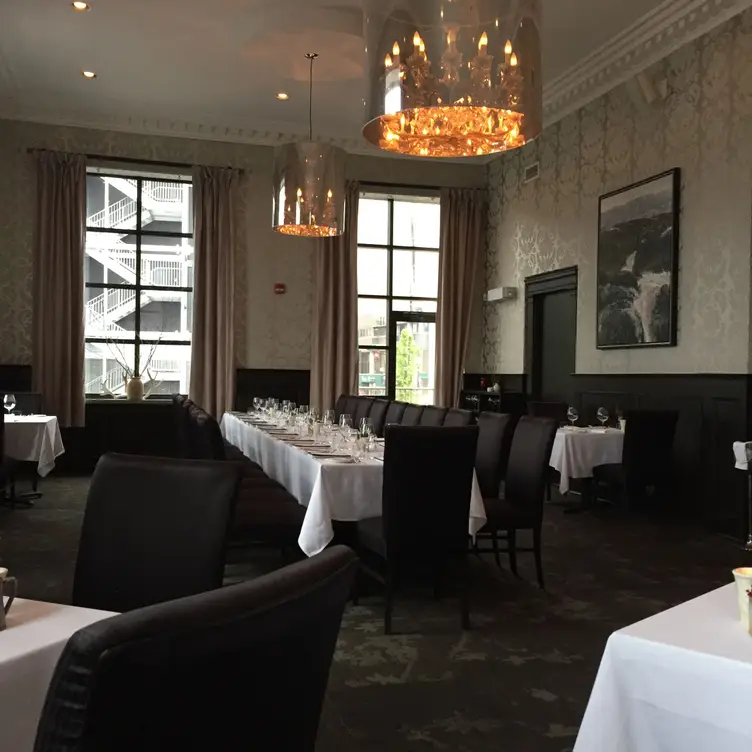 Raymonds Restaurant - Updated 2024, Farm To Table Restaurant in St ...