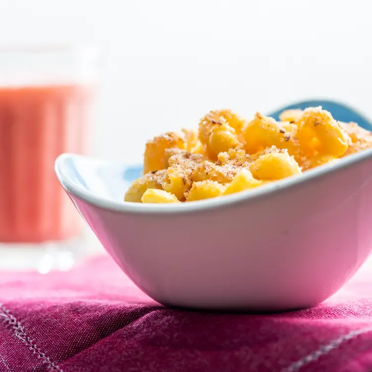 Restaurante Giraffe - Victoria - London, , ENG | OpenTable