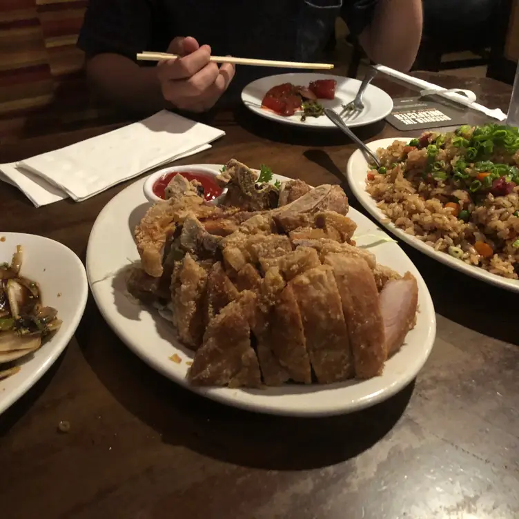 Side Street Inn Kapahulu Restaurant - Honolulu, HI | OpenTable