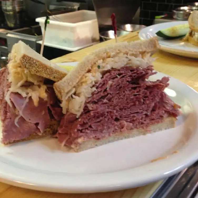 Bronx Deli - Actualizado en 2024, restaurante estadounidenses en ...