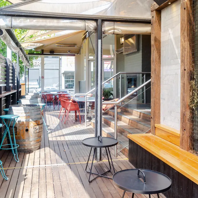 Malvern Hotel - Updated 2024, Fusion Restaurant in Melbourne, VIC