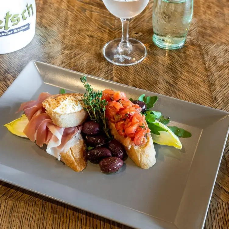 Restaurante Brauhaus Quetsch - Cologne, , NW | Reserva en OpenTable