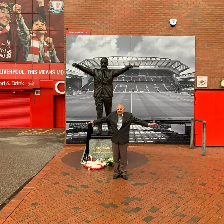 Restaurante The Boot Room Sports Cafe – Anfield - Liverpool ...