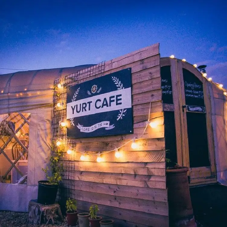 The Yurt Café - Updated 2024, Fusion Restaurant in London, London