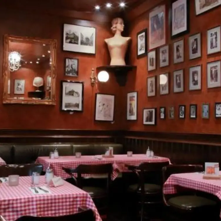 Restaurant Alt-Berliner Weissbierstube - Berlin, BE | OpenTable