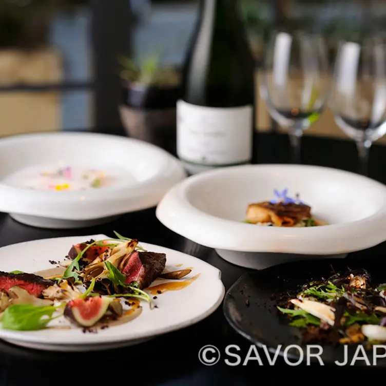 Restaurante La Bonne Table - Actualizado en 2023 | Reserva tu mesa ahora