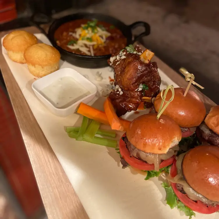 Region's 117 Restaurant - Lake Frederick, VA | OpenTable