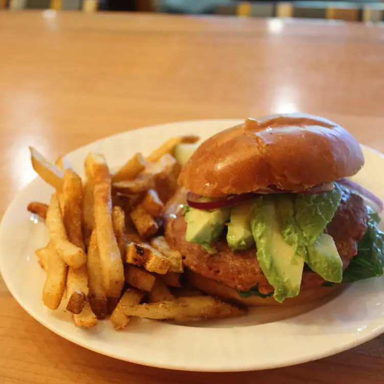 B-Town Kitchen & Raw Bar Restaurant - Bellingham, , WA | OpenTable
