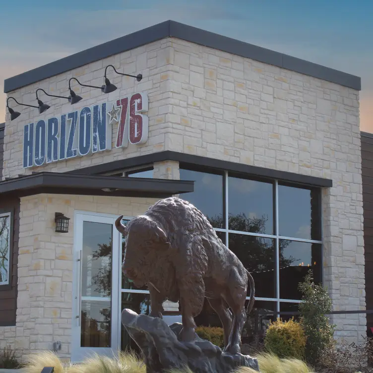 Horizon 76 American Grill House - Updated 2025, American Restaurant in ...