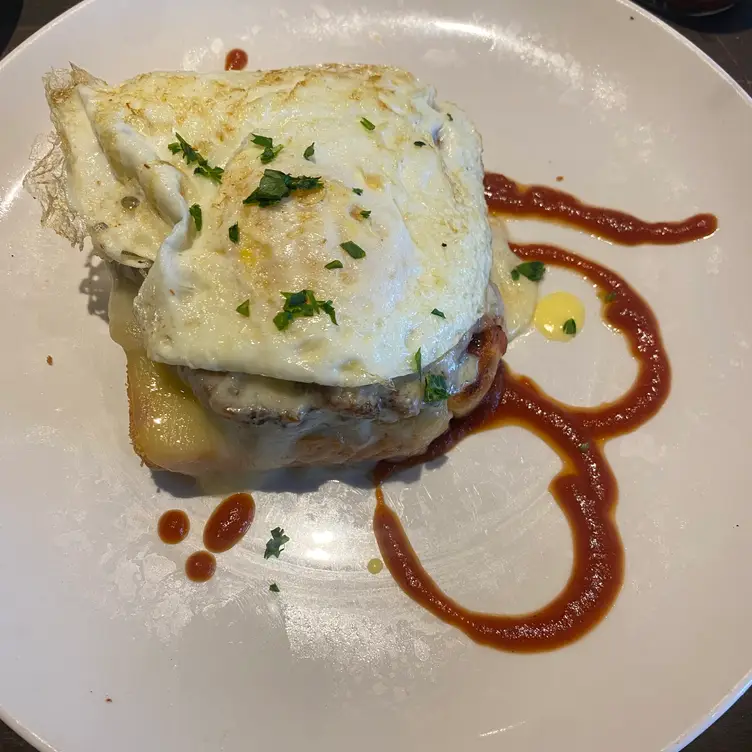 Table 100 Restaurant - Flowood, MS | OpenTable