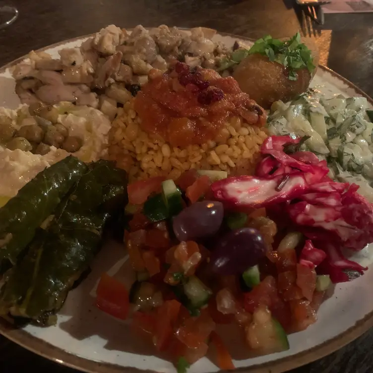 Hanar - Updated 2024, Middle Eastern Restaurant in London, Greater London