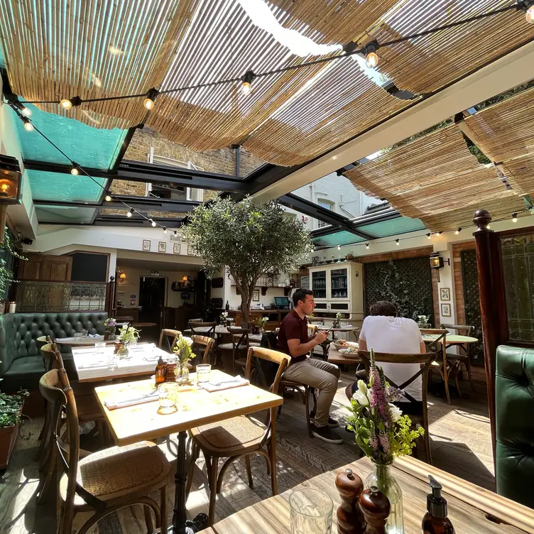 The Fox & Pheasant Restaurant - London | OpenTable