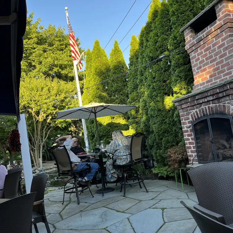 Cooperage Inn Restaurant - Baiting Hollow (Calverton), NY | OpenTable