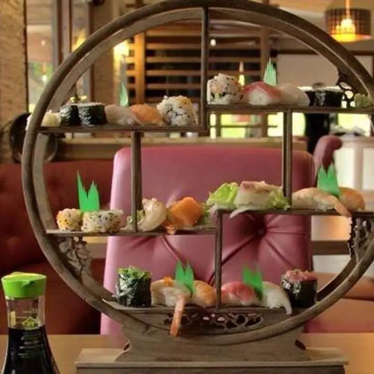 Ristorante Giapponese Yi Sushi Restaurant - Padua, VE | OpenTable