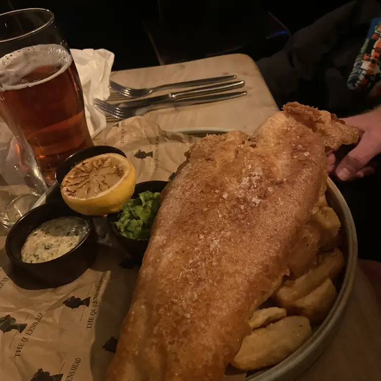 The Queens Head Fyfield Restaurant - Fyfield, Essex | OpenTable