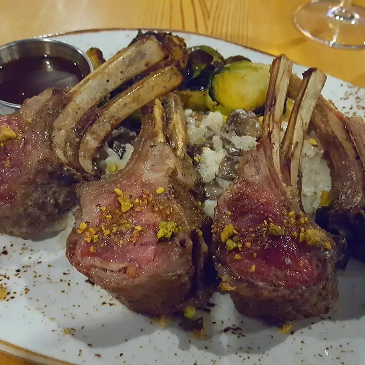 Breakneck Tavern Restaurant - Mars, PA | OpenTable