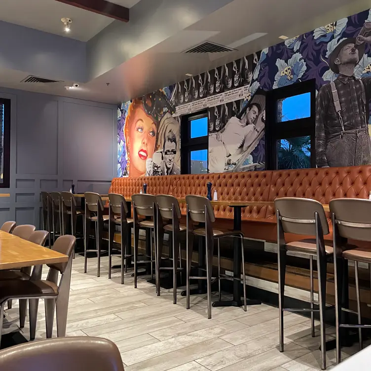 Hop Social Grill Restaurant - Updated 2023 | Book your table now