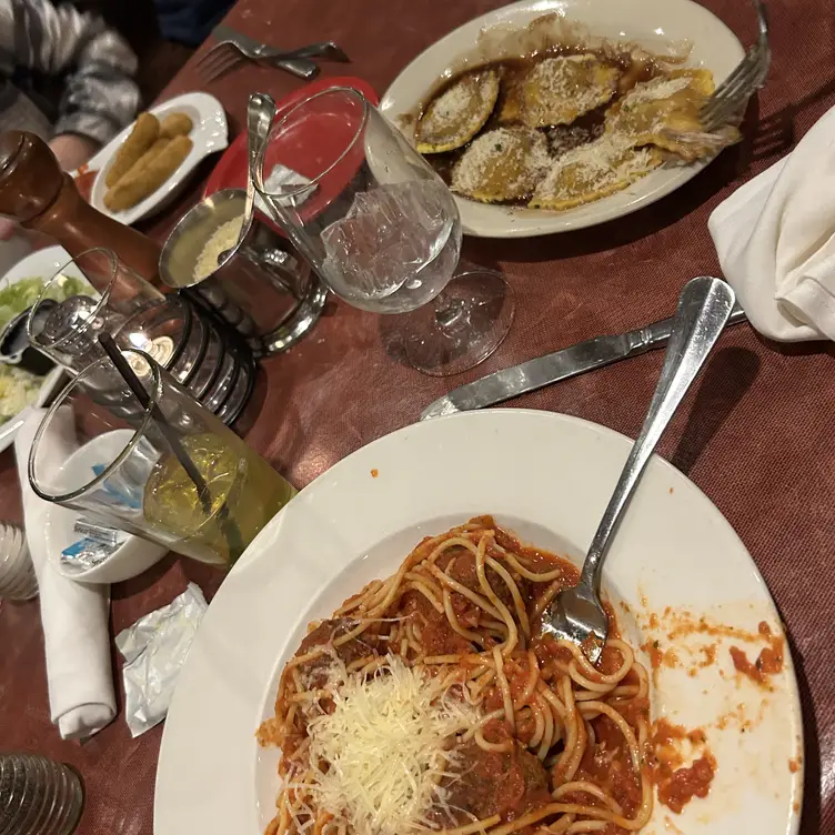 Sarento's Italian Restaurant - Wisconsin Dells, WI | OpenTable
